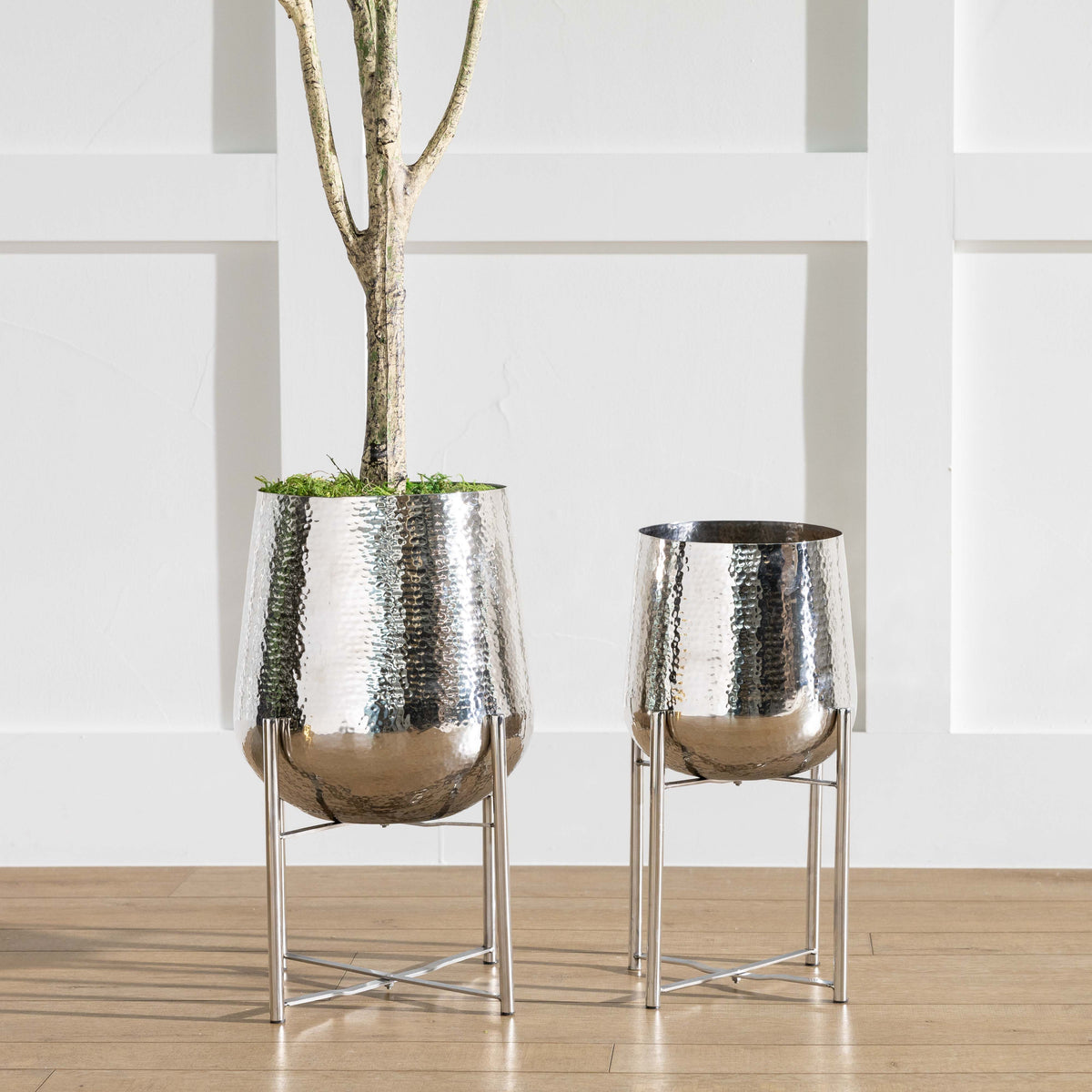 Silver Metal Planter & Stand – Modern Locke